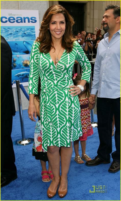 Chloe Bridges And Maria Canals Barrera Premiere Oceans Photo 366833 Photo Gallery Just Jared Jr