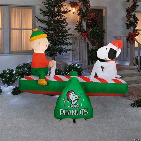 5 5 Gemmy Airblown Inflatable Animated Christmas Snoopy And Charlie