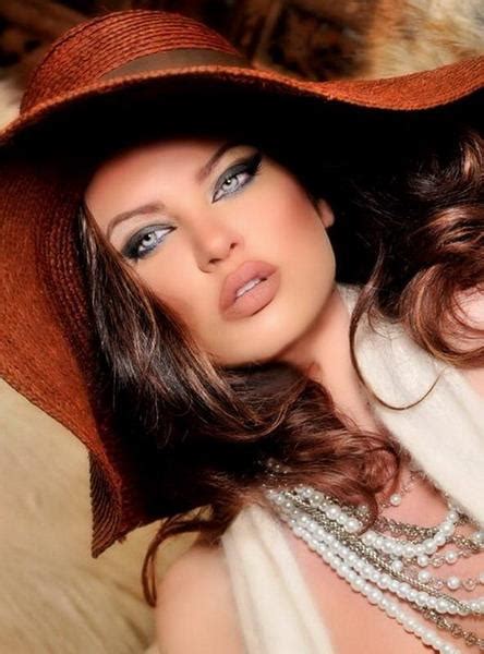 Dana Hamm Presents The Hump Day Media Watch Hustlebootytemptats