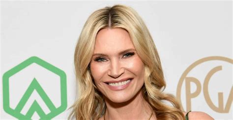 Natasha Henstridge Body Measurements Height Weight Bra Size Shoe Size