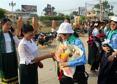 နမ့်စန်မြို့နယ်တွင် လူရည်ချွန်မောင်မယ်များအား ဂုဏ်ပြုကြိုဆို Information And Public Relations