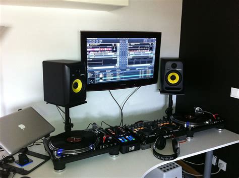 Dj Setup With Speakers Photos Inspiration Ideas Dj Setup At Fundjstuff Com