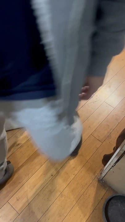 主動 ️說 ️了要交電費🪙和水費🪙的朋友們🤝，如果沒錢交電費🪙和水費🪙，就不能在這📽️里🕳️充電，洗澡，上廁所，喝水，吃飯了😂，等你們🤡有了錢