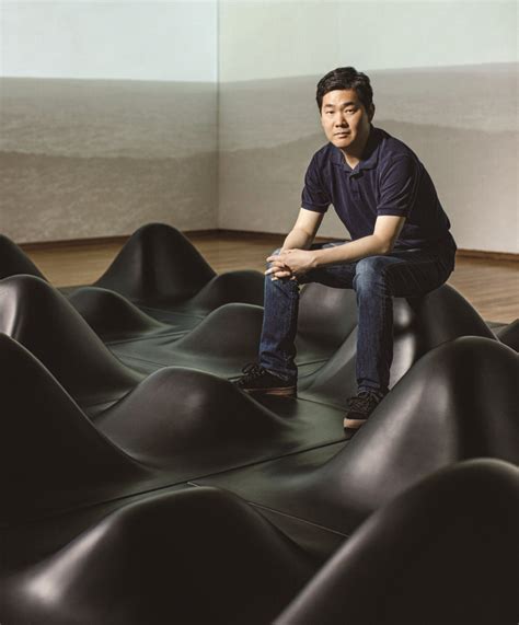 산업과 예술의 경계에 선 가구 디자이너 하지훈 Design+ 산업과 예술의 경계에 선 가구 디자이너 하지훈 Design+