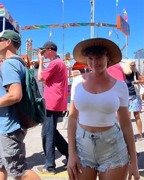 Rahyndee Best Photos On