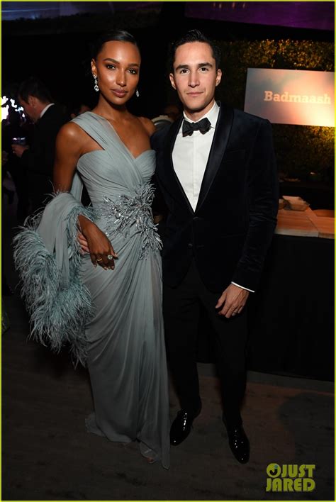 Victoria S Secret Model Jasmine Tookes Is Pregnant Expecting First Baby With Juan David Borrero