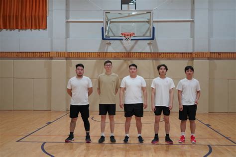 Үй Цай сургуулийн төгсөгчдийн дунд “Нөхөрсөг нэг өдөр” сагсан бөмбөг ийн тэмцээн явагдлаа Ui