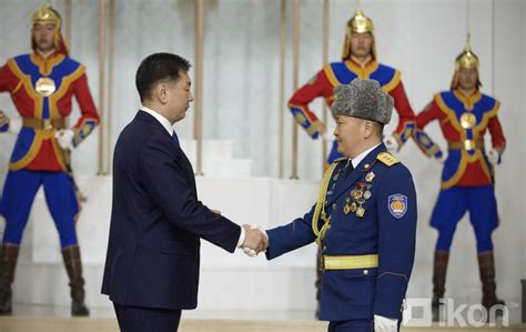 ФОТО Турк улсад үүрэг гүйцэтгэсэн 35 алба хаагчийг “Шударга журам” “Энхийн төлөө” медалиар