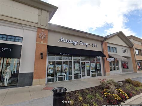 Sexual Assault Lawsuit Mom Sues Massage Envy Over Background Check
