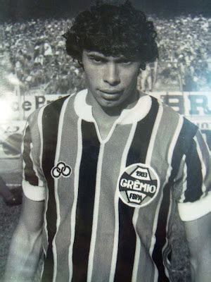 JÁ JOGUEI NO GRÊMIO: Paulo Roberto