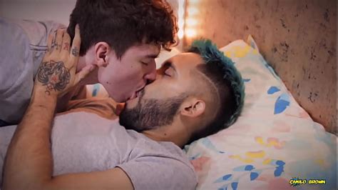 Gay Kiss Dick Videos