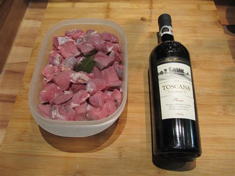 Toskanisches Wildschweinragout Aus Dem Dutch Oven Ragu Di Cinghiale