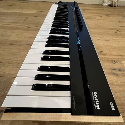Korg Keystage 61 Midi 2 0 Controller With Polyphonic Reverb