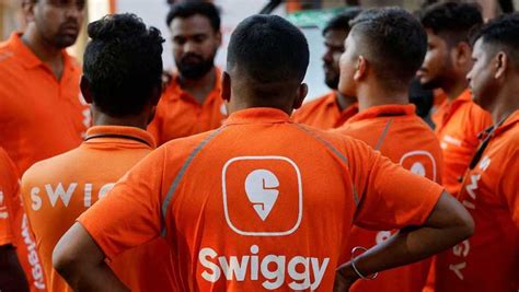 എ ന്‍റെ വി ലാ സ ത്തി ലേ ക്ക് ഒ രു ഗേ ൾ ഫ്ര ണ്ടി നെ എ ത്തി ക്കാ മോ എ ന്ന് യു വാ വ് ഇ ന്ന് രാ