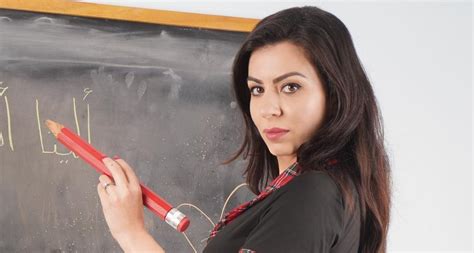 شاهد فيلم نايا خوري نار كامل🔞 كامل 10 دقايق كاملة لينك الفيلم في اول