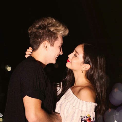 Andrea De Alba Y Jandino 😍😍 Parejas De Disney Fotos De Besos Fotos Tublr De Amigas