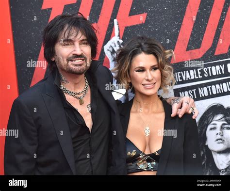 Tommy Lee Et Brittany Furlan à La Première Mondiale De Netflix « The