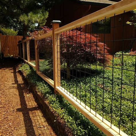 Hog Wire Panel Fence For Stylish Garden Design Wood And Wire Fence