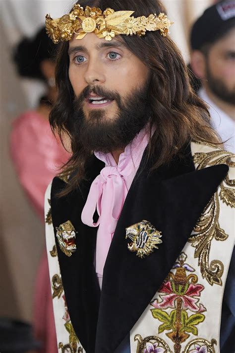 众神归位！看看各位名人在 Met Gala 红毯上的精彩表演 Nowre现客