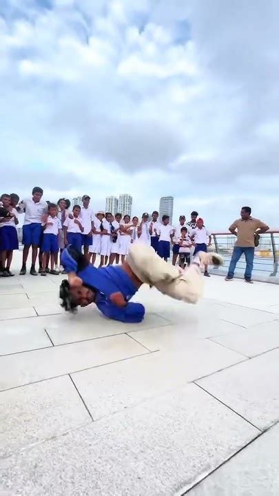 මිනිස්සු සතුටු කරන්න ලොකු දේවල් ඕනේ නෑ Viralvideo Youtube