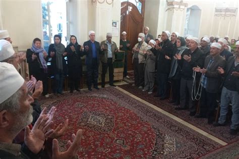 برساد تارنمای خبری تحلیلی زرتشتیان تصاویری از خوانش همگانی اوستای