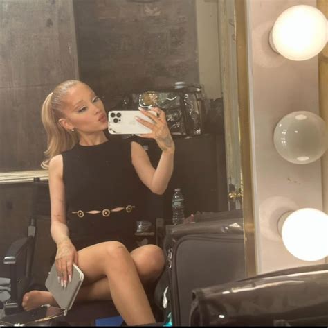 Instagram Ariana Instagram Ariana Grande Cute Ariana Grande Selfie