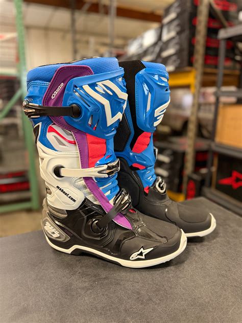 Open Box Alpinestars Tech 10 Supervented Boots Size 12