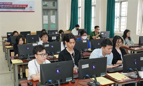 Sinh Viên Ptit Giành Quyền Dự Vòng Chung Kết Quốc Gia Thi Thiết Kế đồ Họa Cổng TtĐt Tài Năng