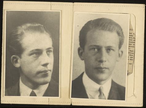 Twee Portretfotos Van Hendrik Middendorp Collectie