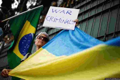 Люди в Бразилії протестують проти візиту Сергія Лаврова до країни