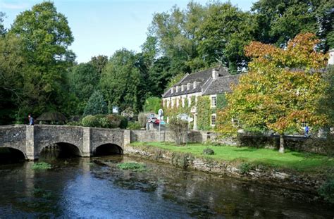 고급 밴을 타고 떠나는 코츠월드 And 옥스포드 소그룹 투어 런던 출발