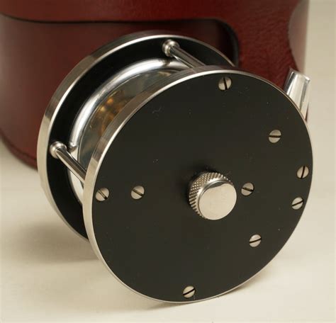 Saracione Deluxe 2¾ Fly Reel In Lhw Serial Number 039