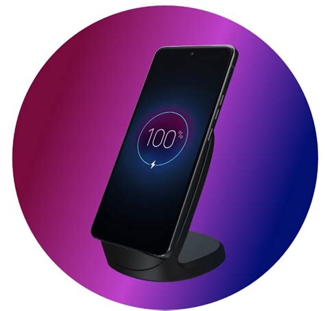 联想 Thinkphone 手机，主打多屏互联、骁龙8 处理器、5k大电池、支持68w快充 发烧友