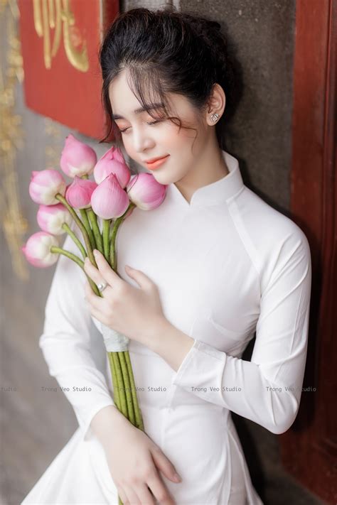 Deretan Potret Pesona Perempuan Cantik Berbaju Anggun Asal Vietnam 3 Republic Renger Cantik