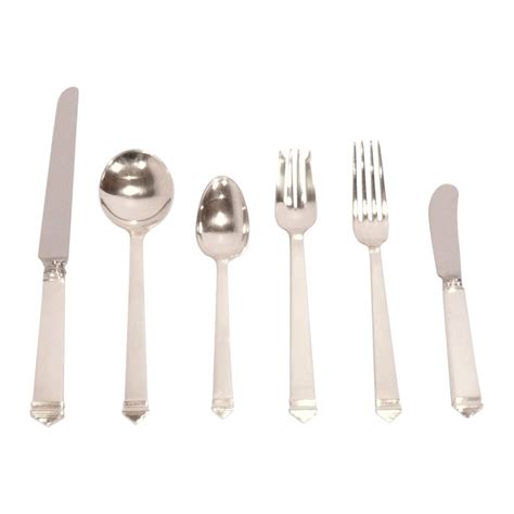 Tiffany Hampton Pattern Sterling Silver Flatware Large 96 Piece Set For