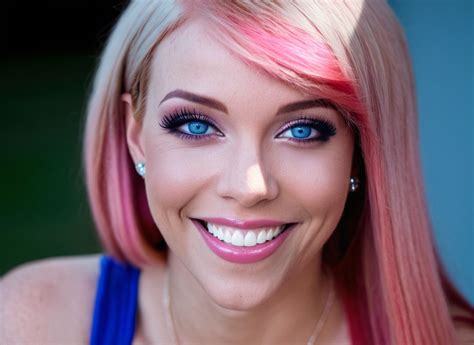 Charlesmccarthyepicrealism V7 Run With An Api On Replicate