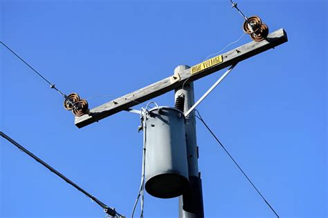 How To Choose A Distribution Transformer Rooq Group