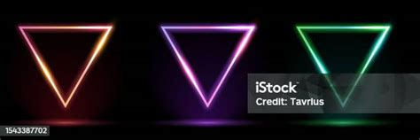 벡터 3d 렌더링 파란색 네온 삼각형 프레임 삼각형 모양 빈 공간 자외선 80년대 복고풍 스타일 패션쇼 무대 추상적인 배경 조명 프레임 디자인 추상적인 우주의 활기찬 원형