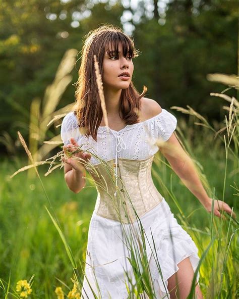 Laneya Grace Laneya Grace Gorgeous Women Model