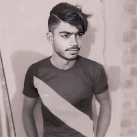 Arsalan Khan Arsalanxx01 • Threads Say More