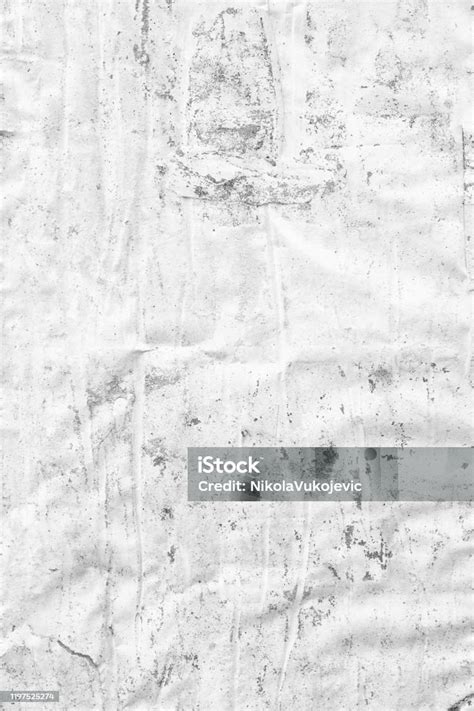 빈 흰색 오래 찢어진 찢어진 종이 구겨진 된 포스터 그런 지 텍스처 배경 표면 0명에 대한 스톡 사진 및 기타 이미지 0명 간판 거리 Istock