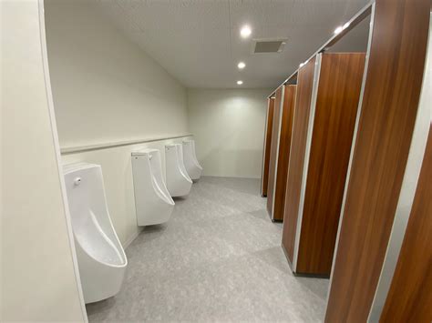 男子トイレ リニューアル工事｜施工事例｜京都の内装施工会社、株式会社インテリアオフィス匠