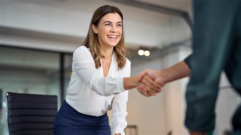 Job Seeker Warns Against Sneaky Corporate Trick Used In Interviews To Get Employees To Work More