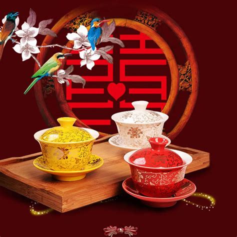 중국 웨딩 세라믹 찻잔 세트 레드 Gaiwan 찻잔 접시 및 뚜껑 포함 축제 서빙 음료 용기 찻집 찻그릇개완