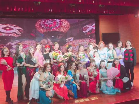 艺术节系列活动回顾东方舞社区行丨2018年TTAMALYN奇迹月课程终场秀 艾希丝