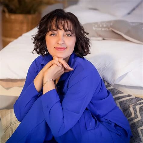 Farmasi Shuprudko Liliy Threads Say More