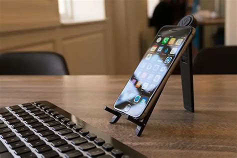 Can You Really Use A Keyboard With Your Iphone Find Out