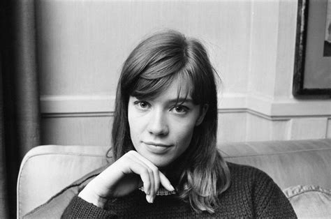 Françoise Hardy Beloved French Singer And Fashion Icon Dies At 80