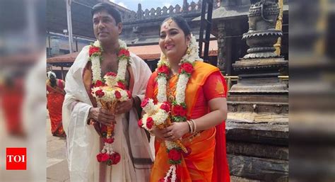 Actress Yamuna Found Love For The Second Time Got Married To Us Based Psychotherapist Devan