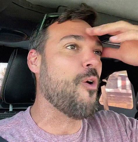 “for What” Man Orders A Pizza He Will Pick Up Himself Is Surprised When Hes Asked For A 20